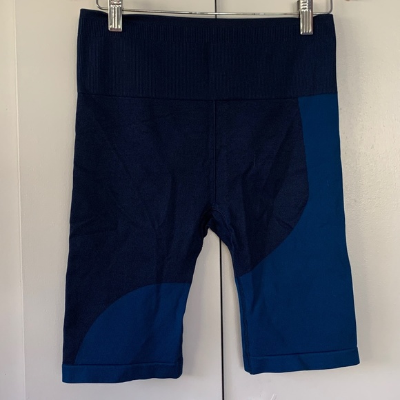 Fabletics | Shorts | Fabletics Sunny Navy And Blue Long Biker Shorts ...